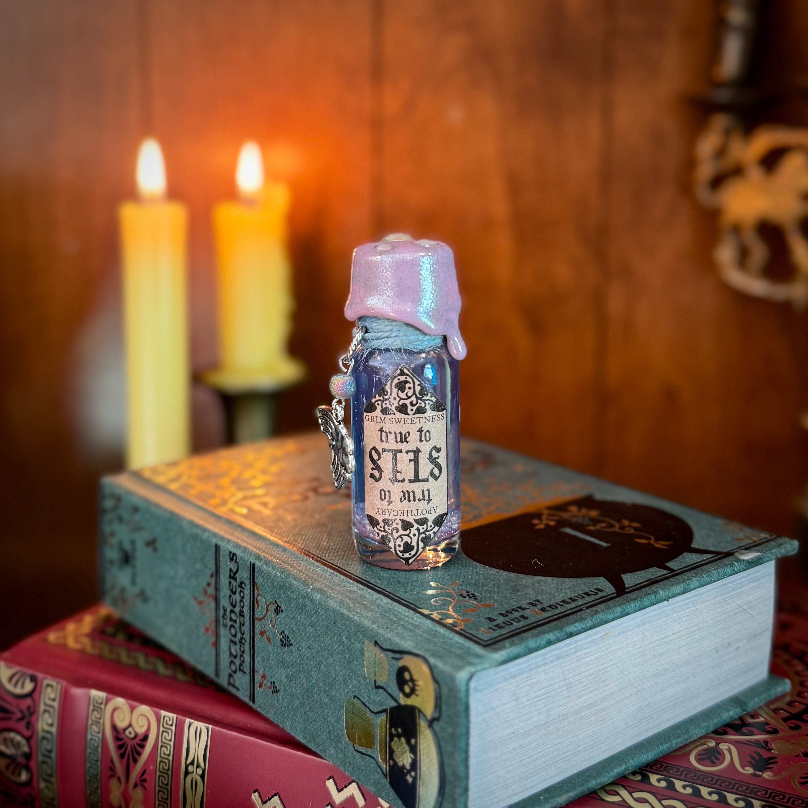 True to Self, A Blue to Pink Color Change Mini Potion Bottle Fidget ...