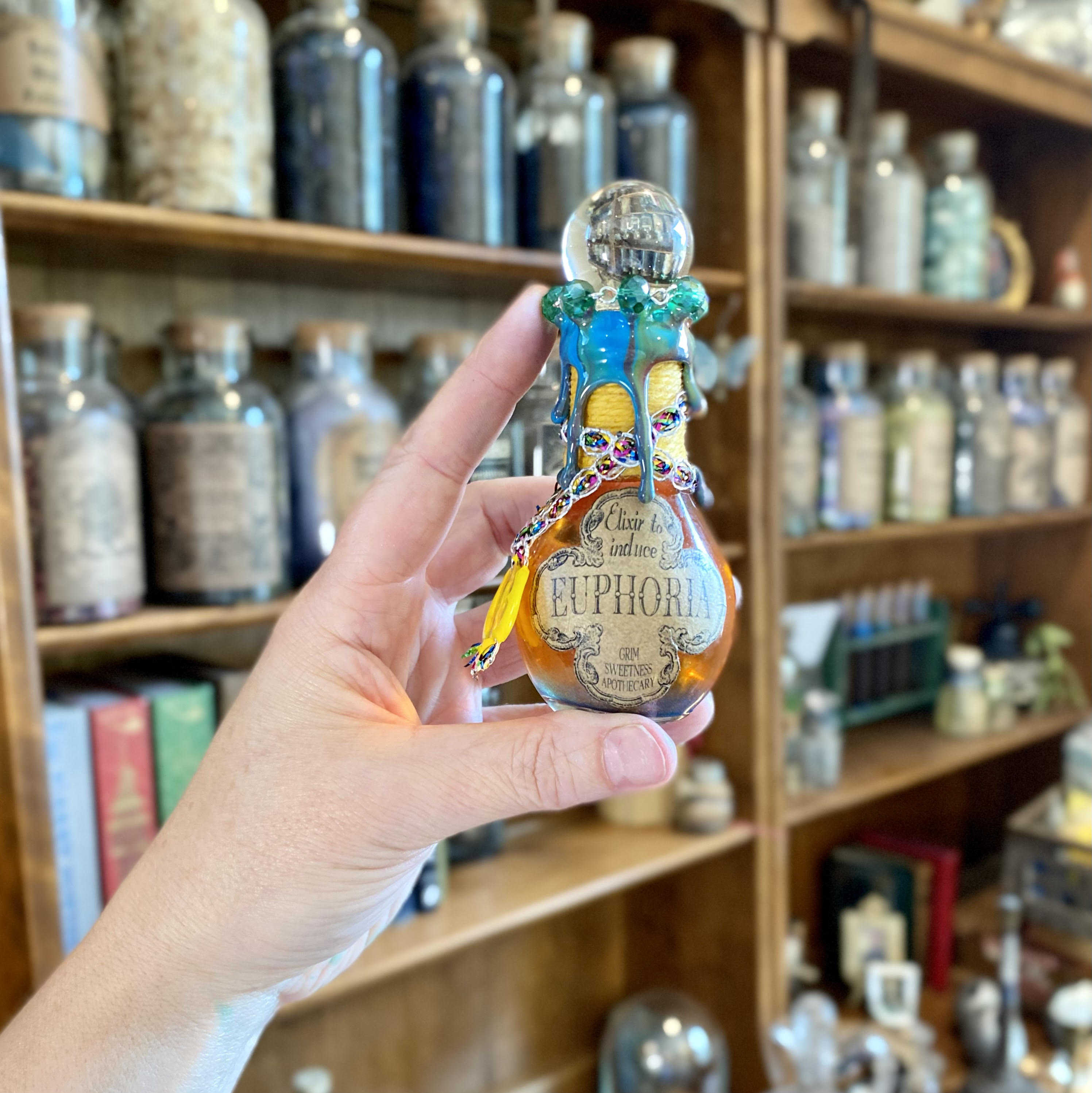 Elixir to Induce Euphoria, A Color Changing Potion Bottle Prop – Grim ...