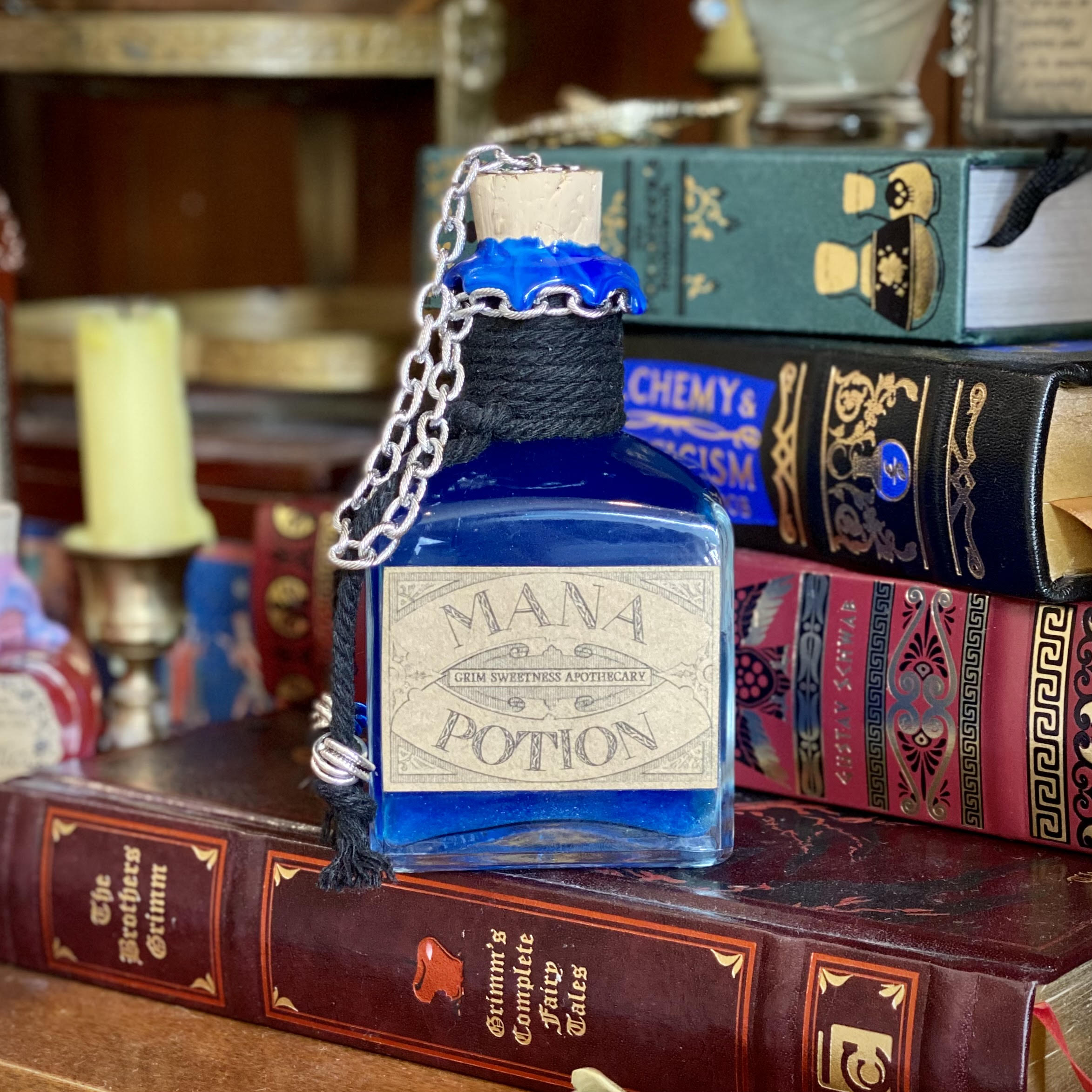 Mana Potion, A Color Changing Potion Bottle Prop – Grim Sweetness ...